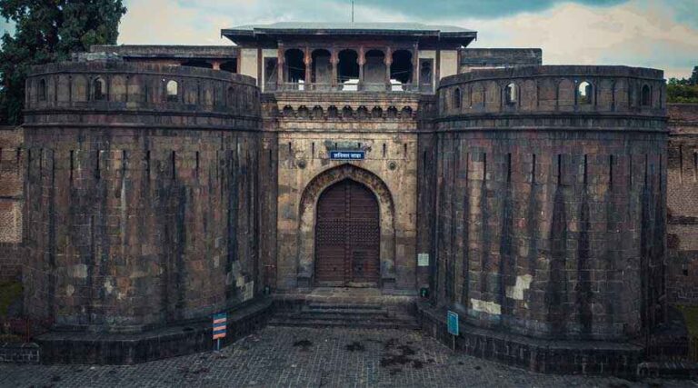 The Haunted Story of Shaniwar Wada Fort - TripsTheWorld.com